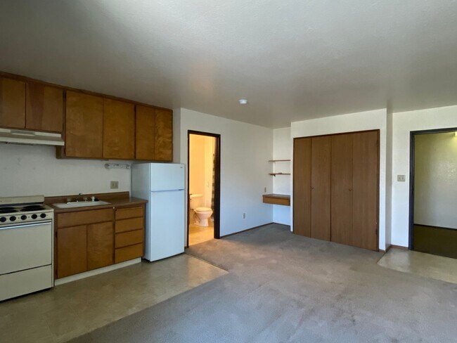 101 W Locust St Unit 220, Lodi, CA 95240 - Room for Rent in Lodi, CA ...