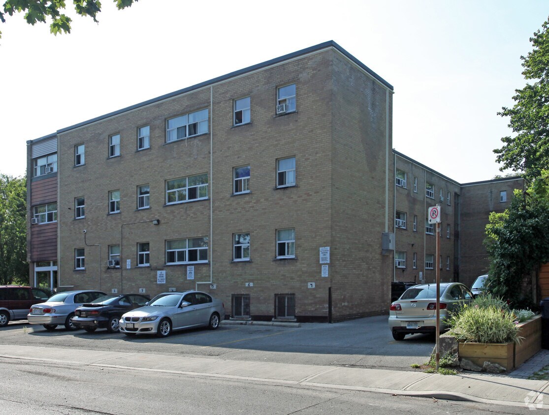 98 Elmer Ave, Toronto, ON M4L 3G8 Apartments - 98 Elmer Ave Toronto, ON ...