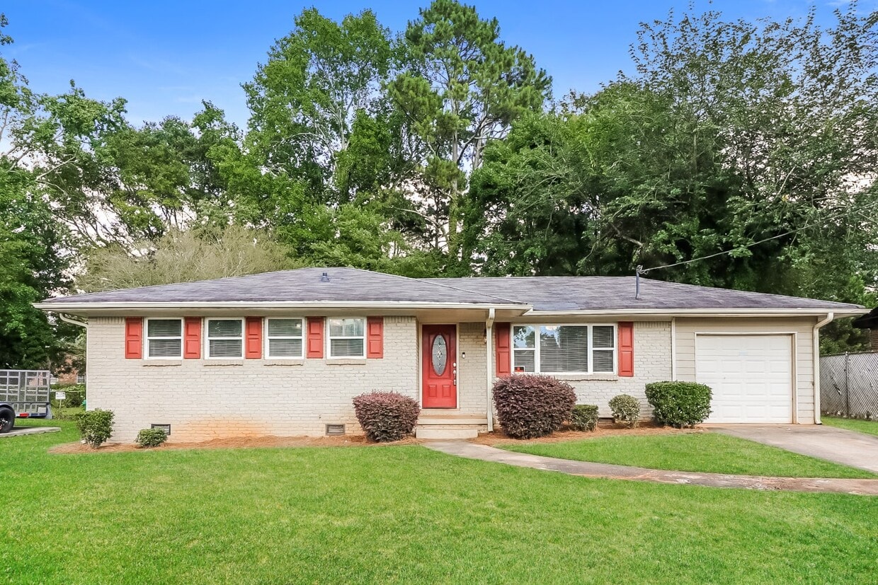 3986 Brookcrest Cir, Decatur, GA 30032 | Apartments.com