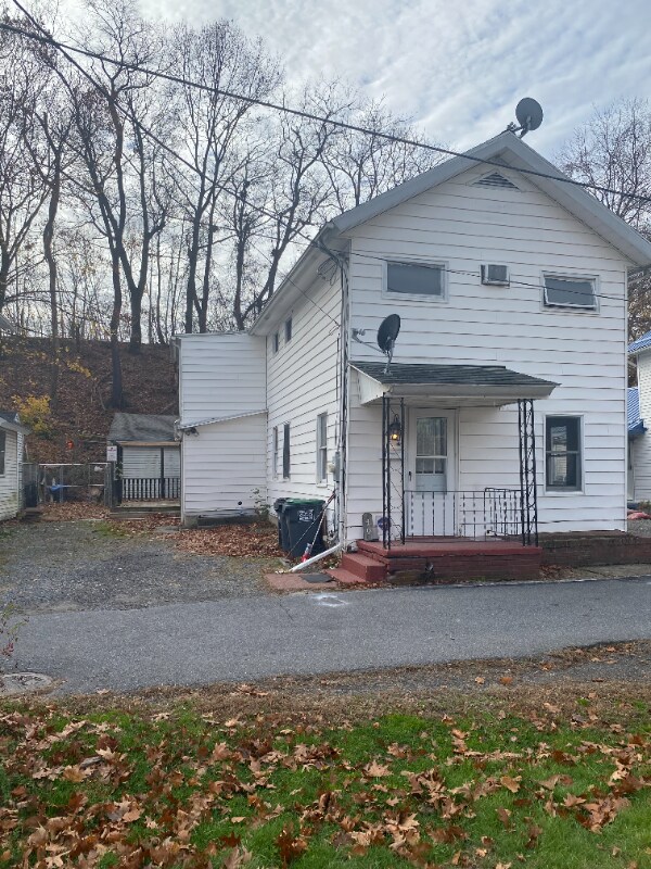 49 Linden St, Luzerne, PA 18709 | Apartments.com