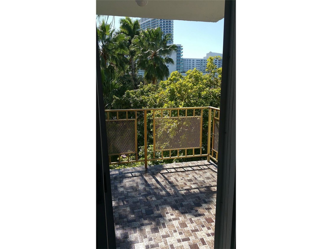 1340 Lincoln Rd, Miami Beach, FL 33139 - Condo for Rent in Miami Beach ...