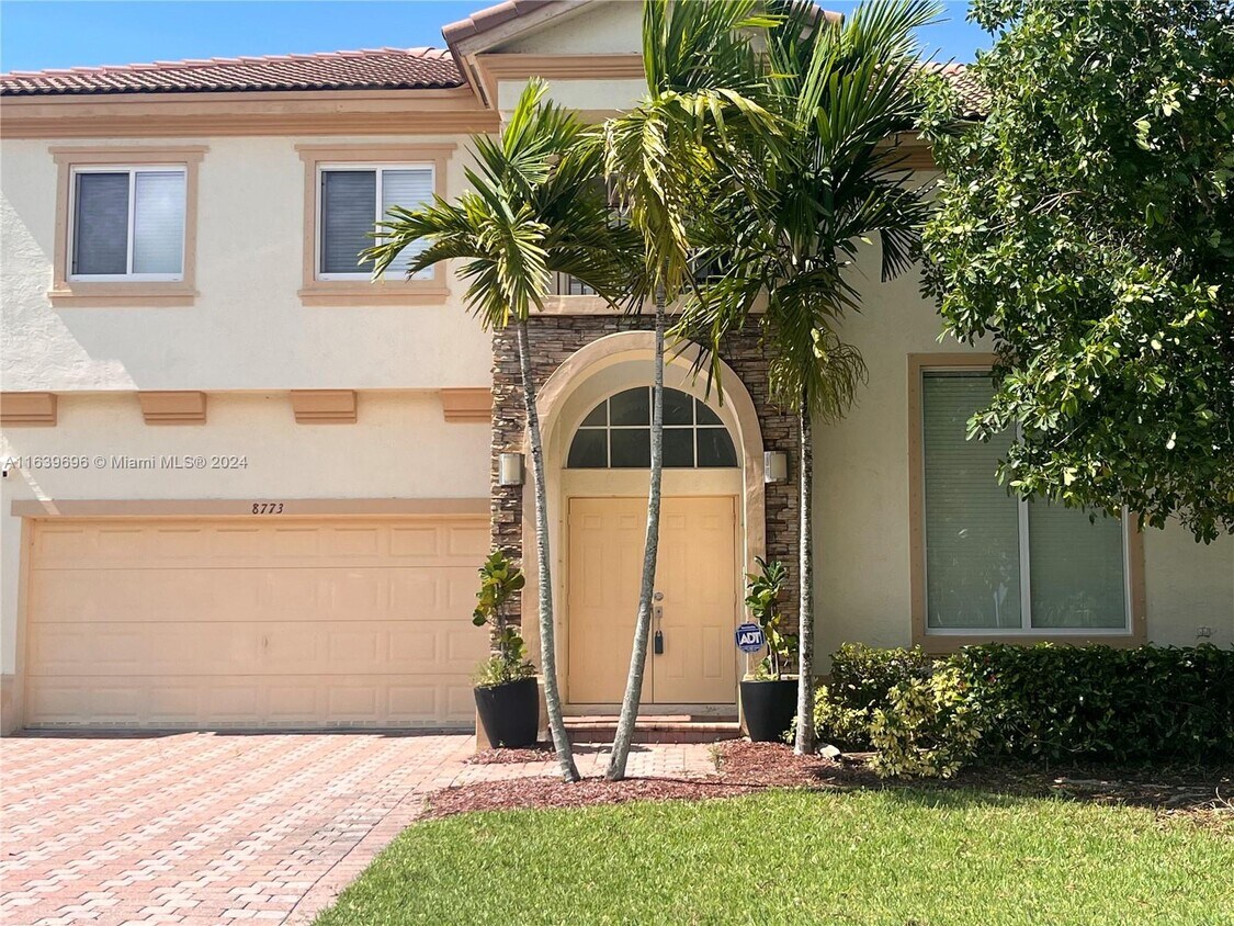 8773 SW 220th Ln, Cutler Bay, FL 33190 - House Rental in Cutler Bay, FL ...