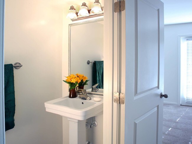 Gayton Pointe Townhomes Apartments - Richmond, VA | Apartments.com