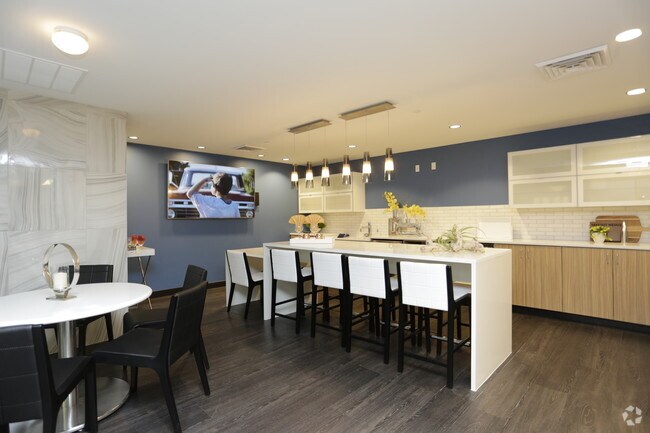 Sky on Main Apartments - 920 Main St Kansas City, MO | Apartments.com