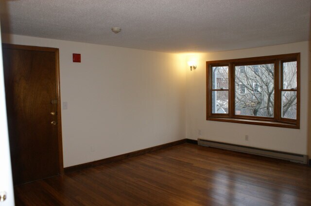 1821 Middlesex St Unit 4, Lowell, MA 01851 - Condo for Rent in Lowell ...
