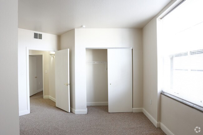 Commodore Perry Apartments - Apartments in Toledo, OH | Apartments.com