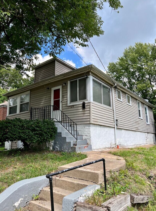 7129 Garesche Ave, Jennings, MO 63136 - House Rental in Jennings, MO ...