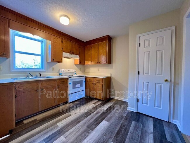 3 Wesley Branch Rd Unit Apt A, Asheville, NC 28806 - Condo for Rent in ...