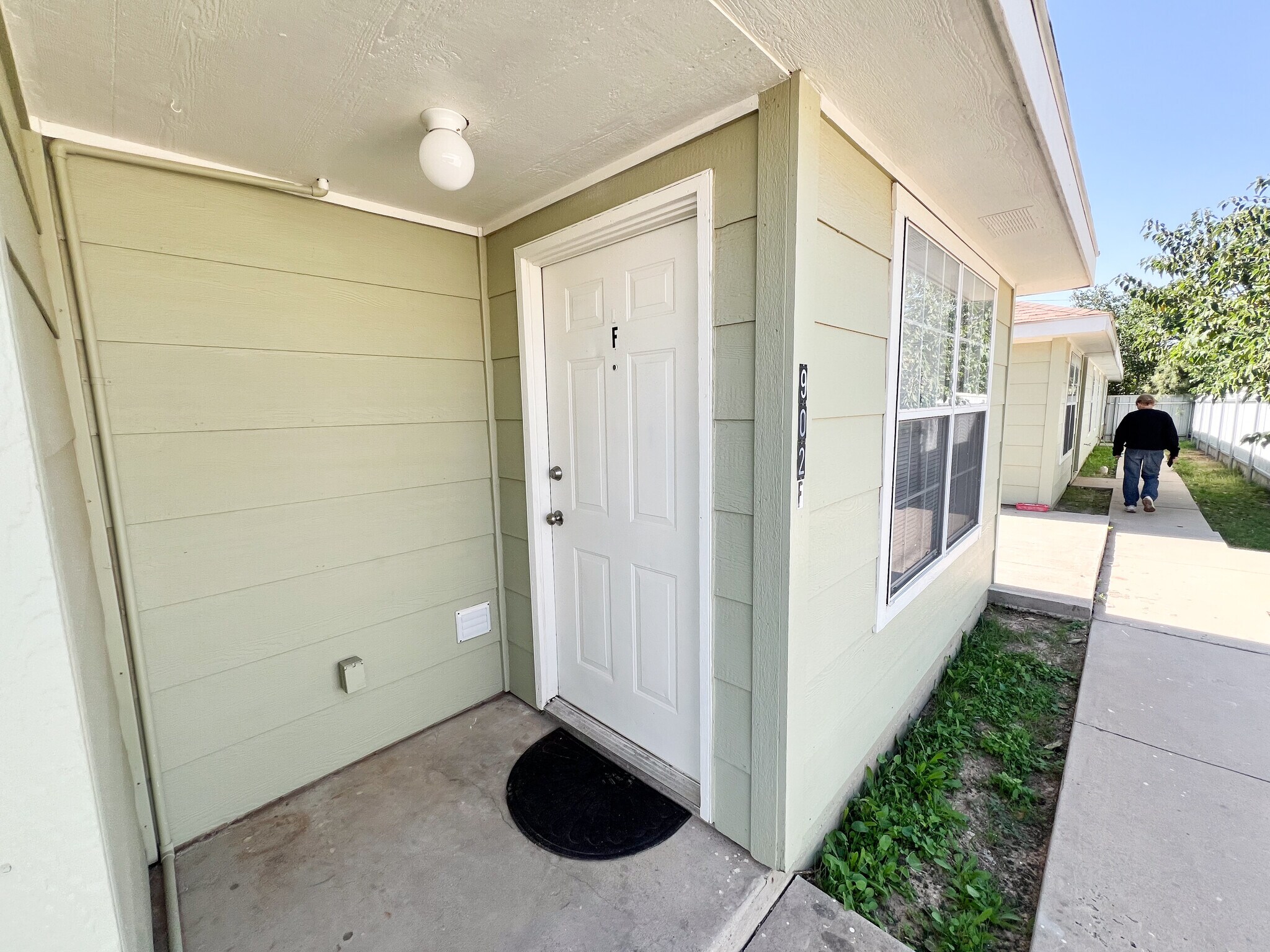 902 Scurry St Unit H, Big Spring, TX 79720 - Condo for Rent in Big ...
