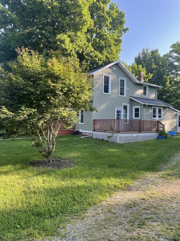 Point Rental Jonesville Michigan