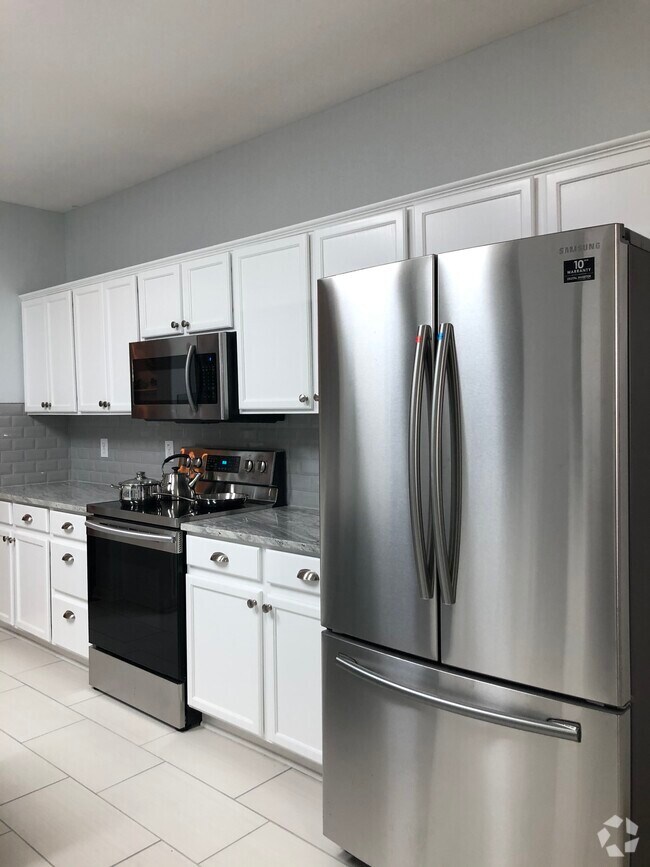 Promontory Pointe Apartments for Rent with a Yard - San Antonio, TX ...