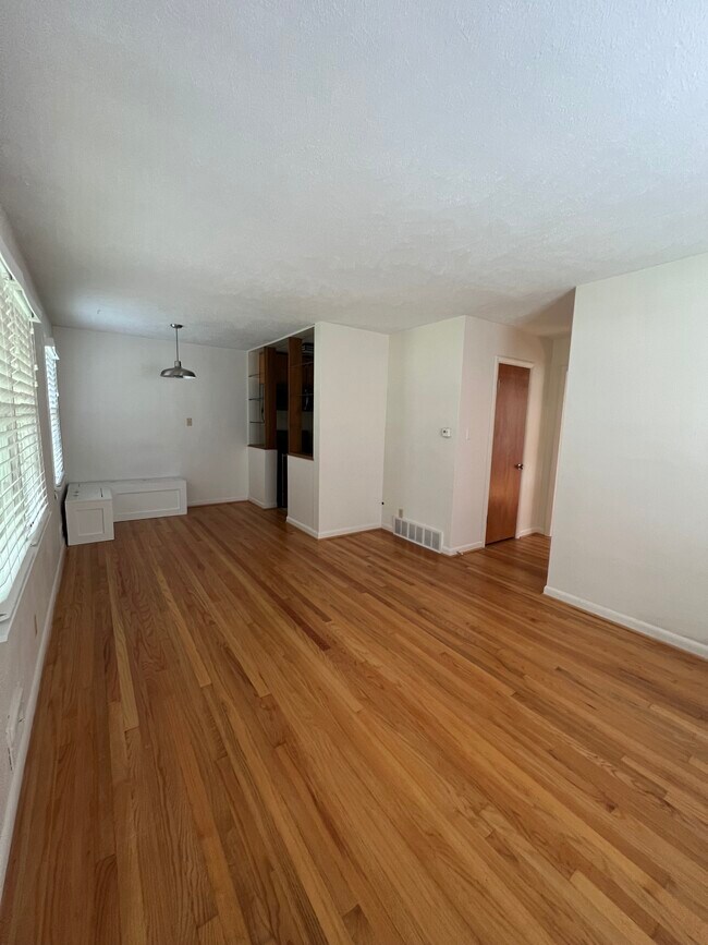 1231 E 71st St, Indianapolis, IN 46220 - House Rental in Indianapolis ... 1231 E 71st St, Indianapolis, IN 46220 - House Rental in Indianapolis ...