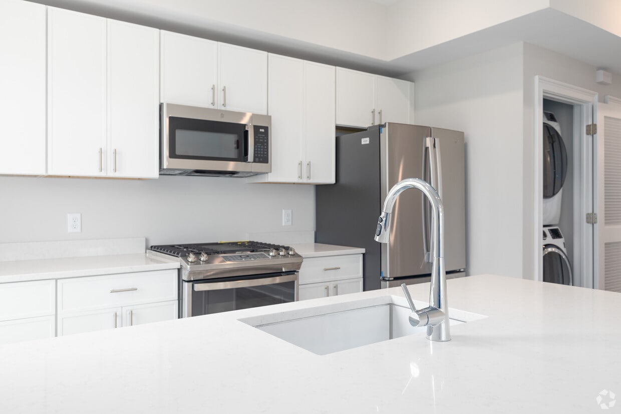 Shrewsbury Manor at Allen Place - 26 Allen Pl Red Bank, NJ 07701 ...