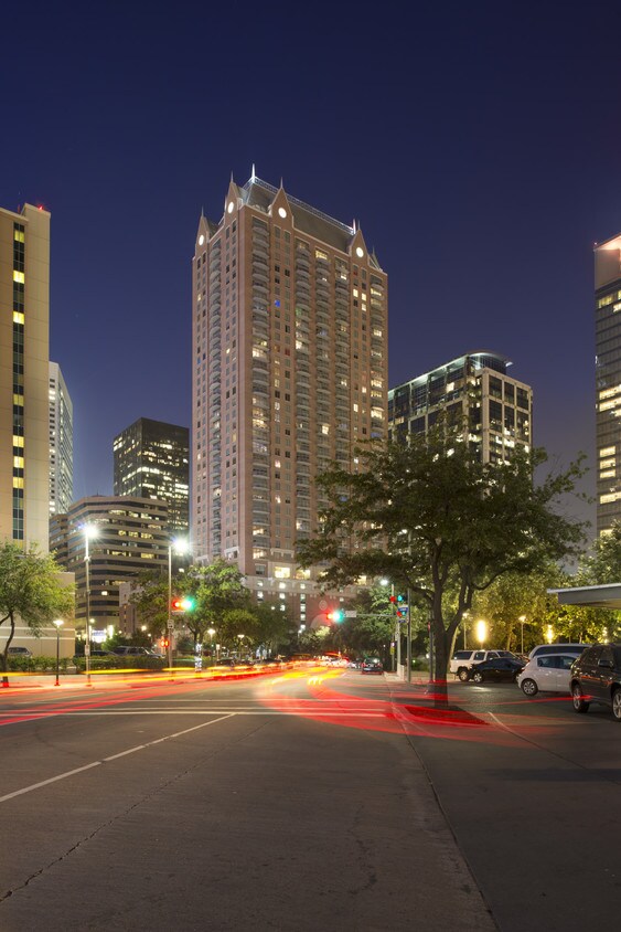 One Park Place Apartments - Houston, TX | Apartments.com