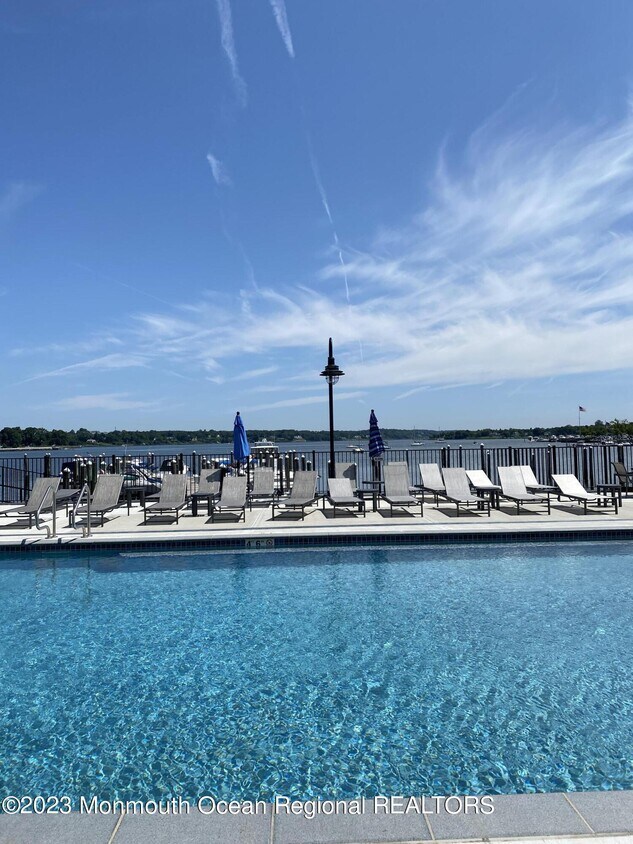 28 Riverside Ave Unit 2C, Red Bank, NJ 07701 - Condo for Rent in Red ...