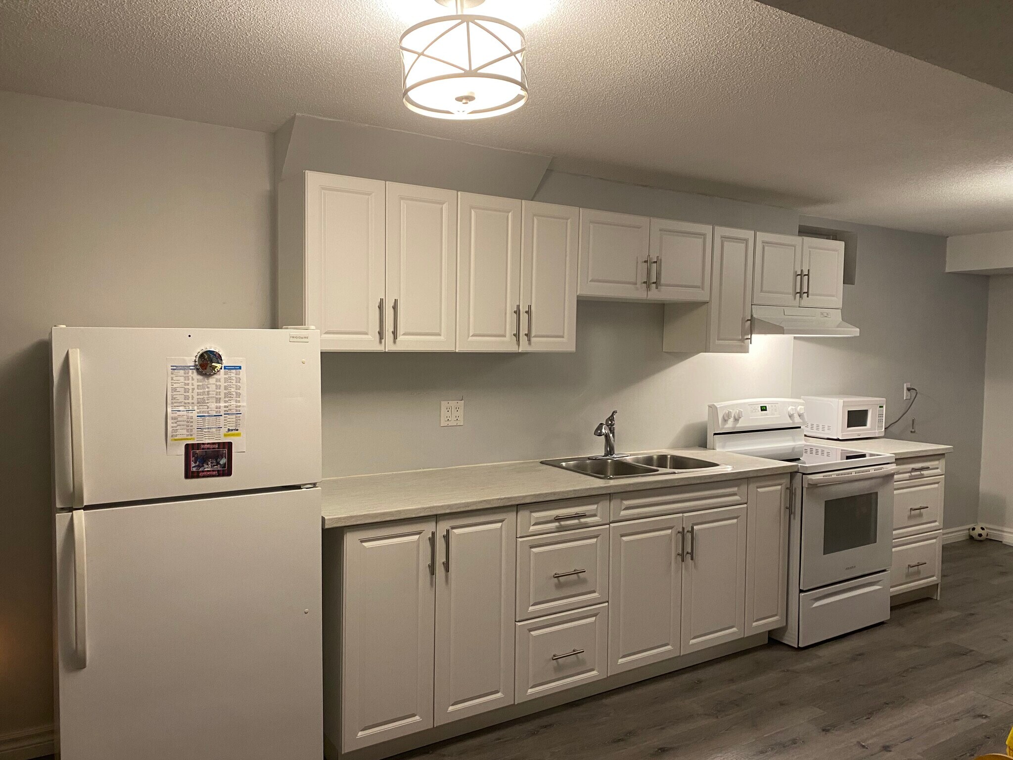 94 Bishop Dr Unit Basement apartment, Barrie, ON L4N 7P4 Apartments ...