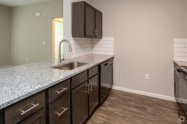 Drakes Landing - Apartments in Baton Rouge, LA | Apartments.com
