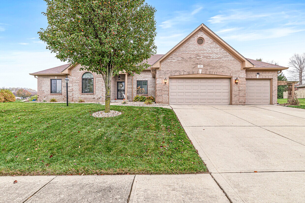 7824 Stones River Dr Indianapolis, IN 46259 - Alquileres en ...