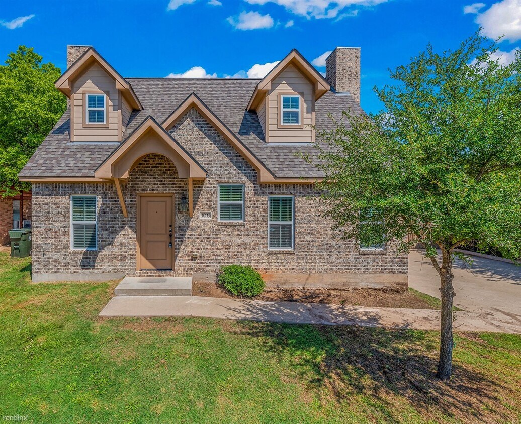 106 Lynn Dr, Bryan, TX 77801 - House Rental in Bryan, TX | Apartments.com