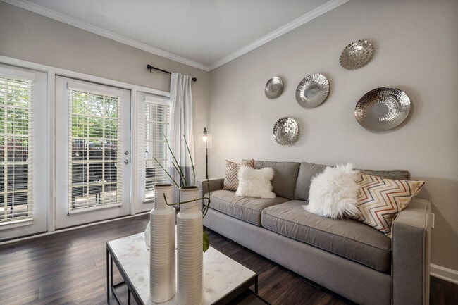 Columns at Wakefield Apartments - 14114 Chriswick House Ln Raleigh, NC ...