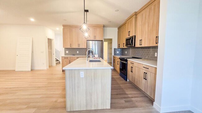 159 Sandpiper Bend Unité N/A, Chestermere, AB T1X 2S8 - Condo à Louer à ...