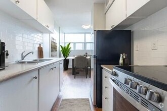 Student Apartments, Condos and Houses for Rent in Hamilton, ON - 142 ...