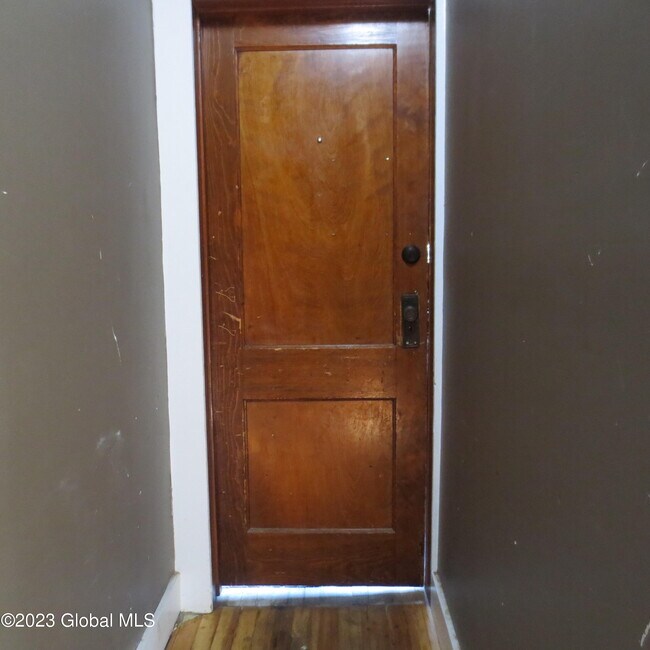 154 Spring St Unit 3, Albany, NY 12203 - Room for Rent in Albany, NY ...