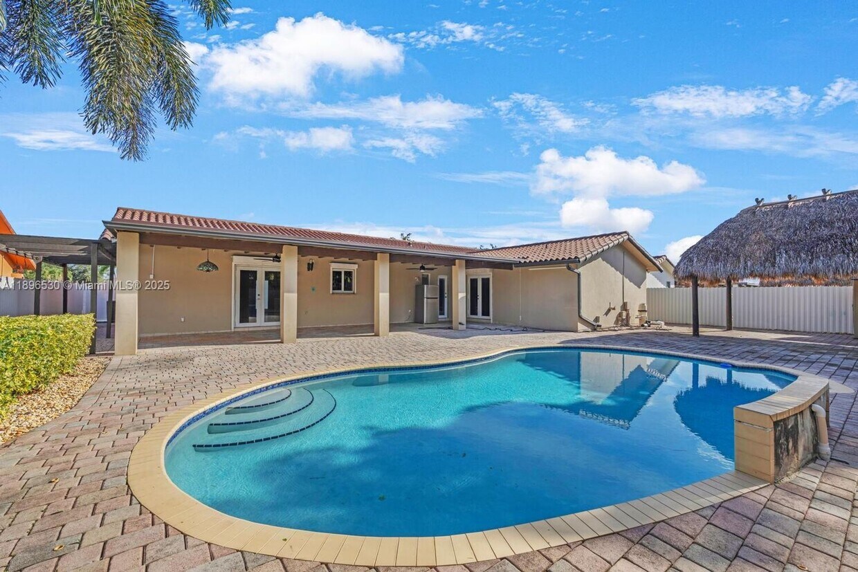14020 SW 38th St, Miami, FL 33175 - House Rental in Miami, FL ...