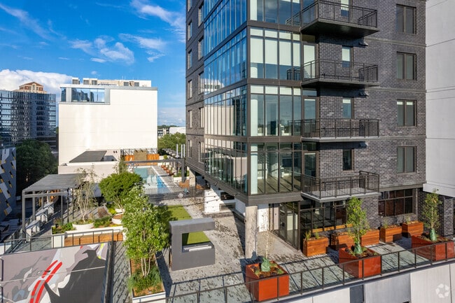 Best Midtown Atlanta Luxury Apartments for Rent - Atlanta, GA - 1,989 ...