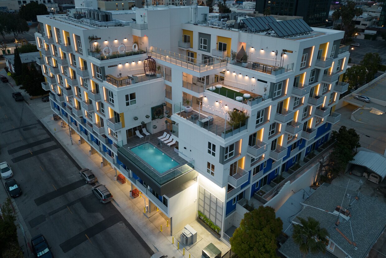 1530 Cassil Pl Unit 411, Los Angeles, CA 90028 | Apartments.com