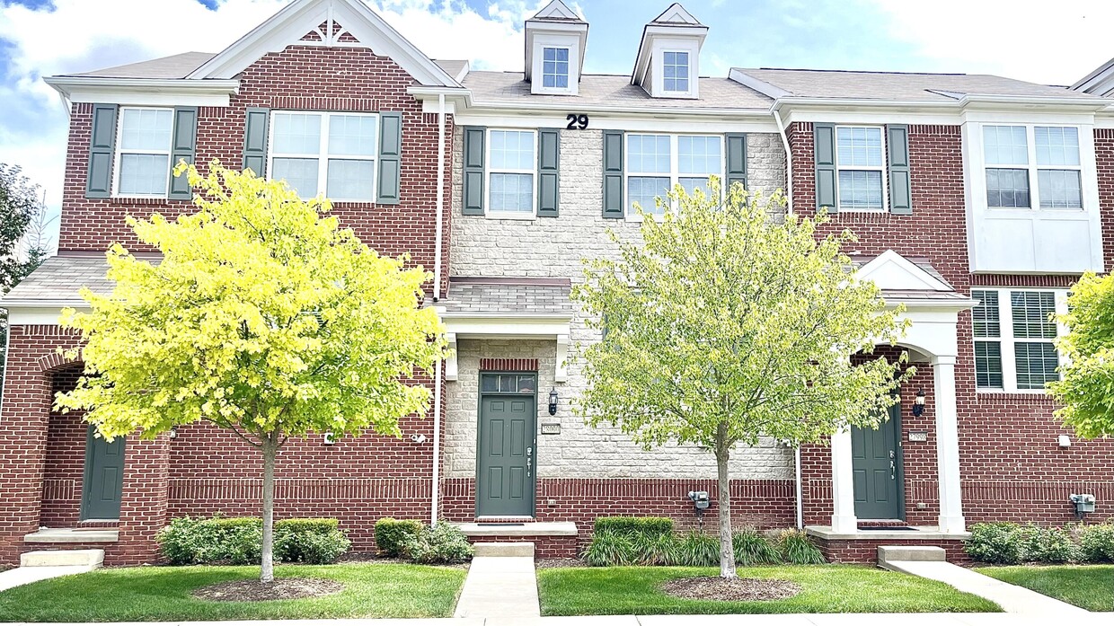 28000 Hopkins Dr Unit 29, Novi, MI 48377 - Condo for Rent in Novi, MI ...