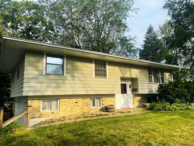 Apartments for Rent with Parking in Gotham WI - Page 18 | Apartments.com