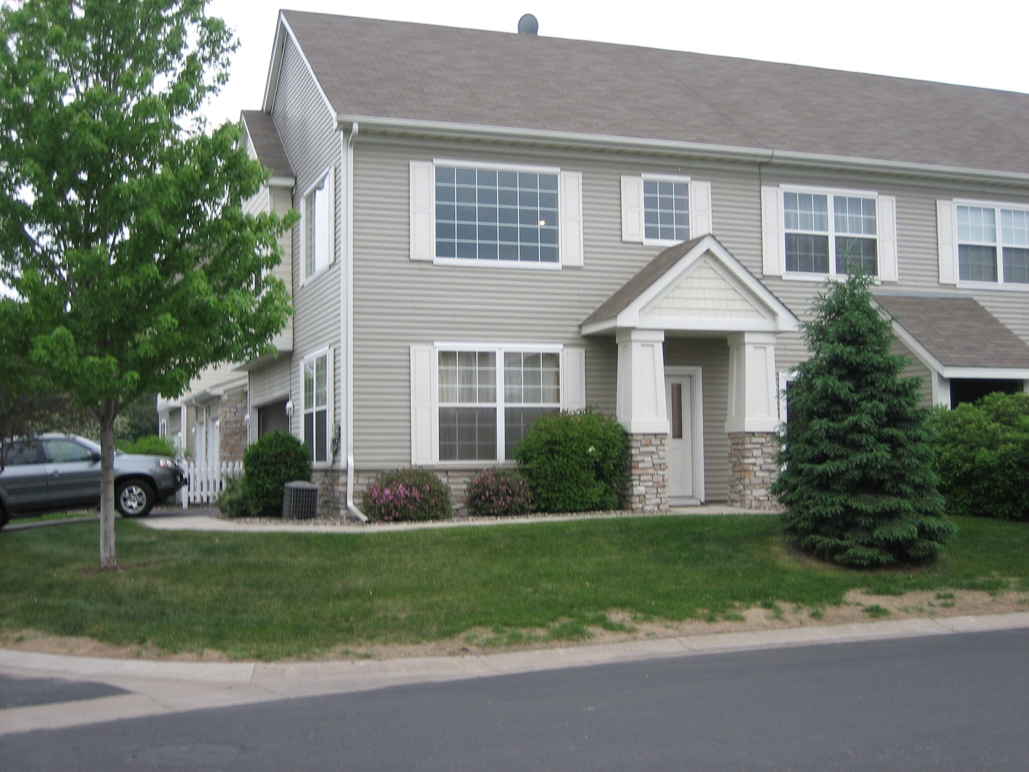 15100 Dunwood Trl, Apple Valley, MN 55124 - Townhome Rentals in Apple ...