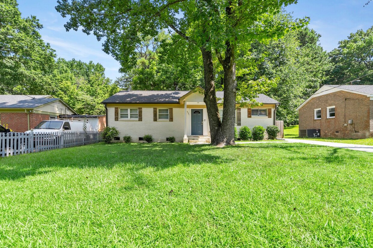 2521 Dora Dr, Charlotte, NC 28215 - House Rental in Charlotte, NC ...