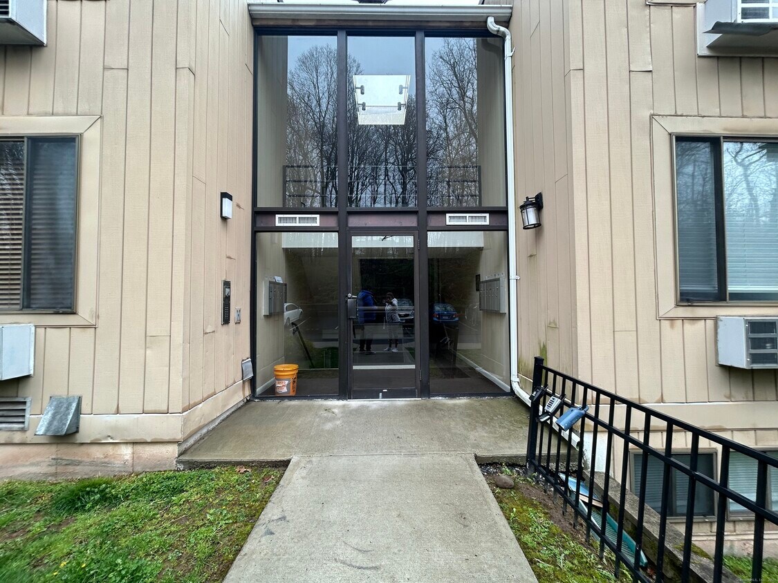 175 Mill Pond Rd Unit 203, Hamden, CT 06514 - Condo for Rent in Hamden ...