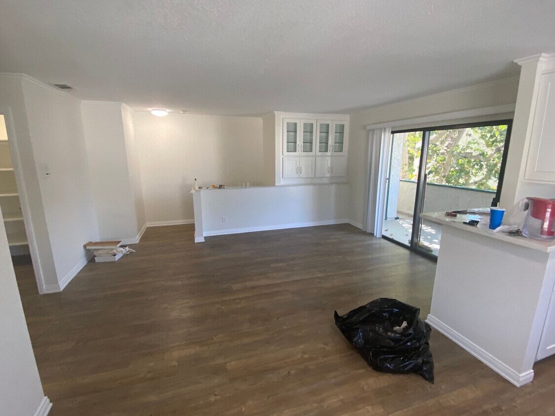 23520 Newhall Ave Unit 6, Santa Clarita, CA 91321 - Condo for Rent in ...