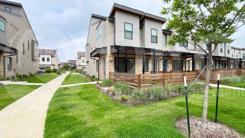 831 Cavitt Ct, Krugerville, TX 76227 - Townhome Rentals in Krugerville ...