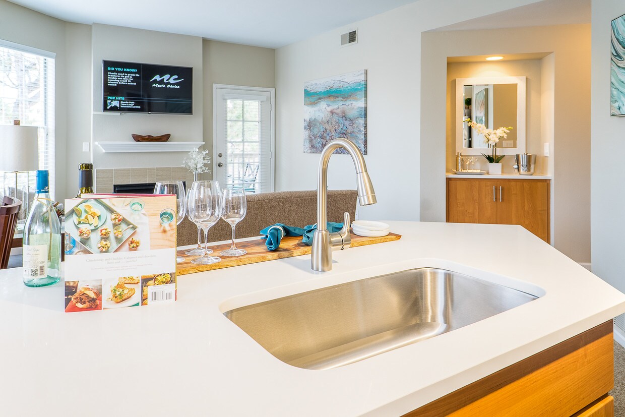 The Bluffs at Highlands Ranch Rentals - Highlands Ranch, CO ...