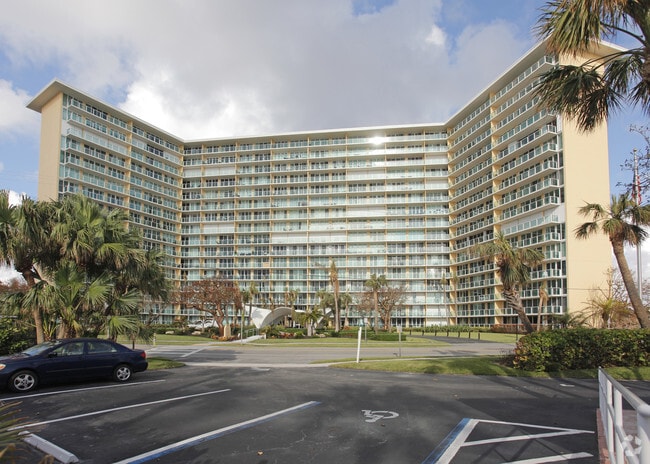 Tiara East Apartments - Deerfield Beach, FL | Apartments.com