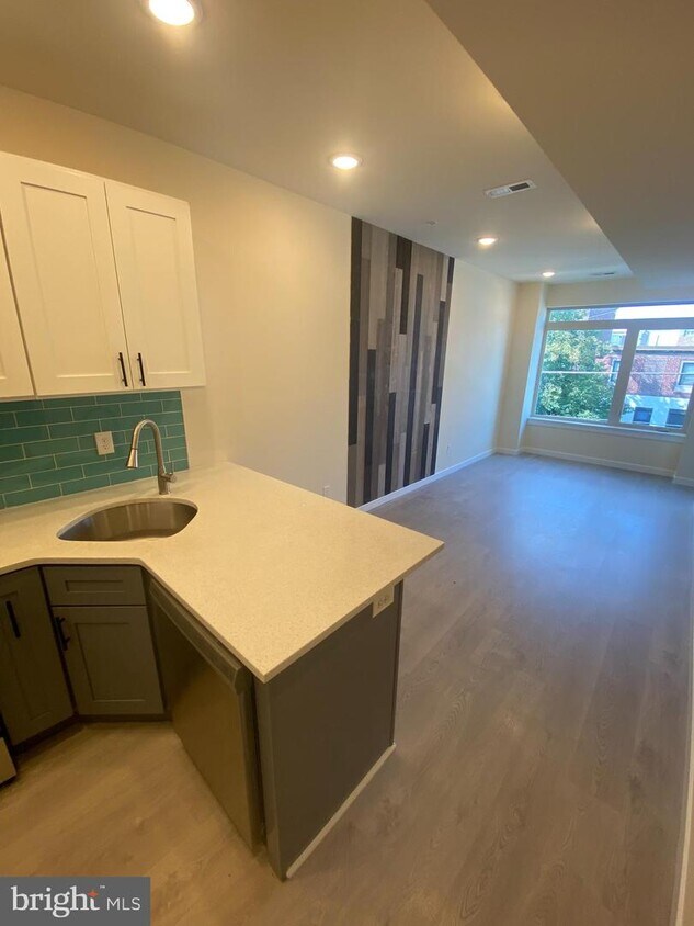 5418 Locust St Unit 2, Philadelphia, PA 19139 - Room for Rent in ...