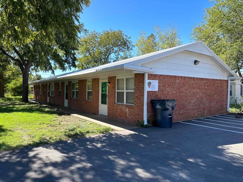 1210 NW Dearborn Ave Unit c, Lawton, OK 73507 | Apartments.com