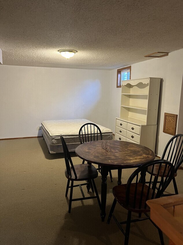 933 S Rifle St, Aurora, CO 80017 - House Rental in Aurora, CO ...