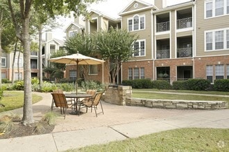 Gramercy Park Rentals - Houston, TX | Apartments.com