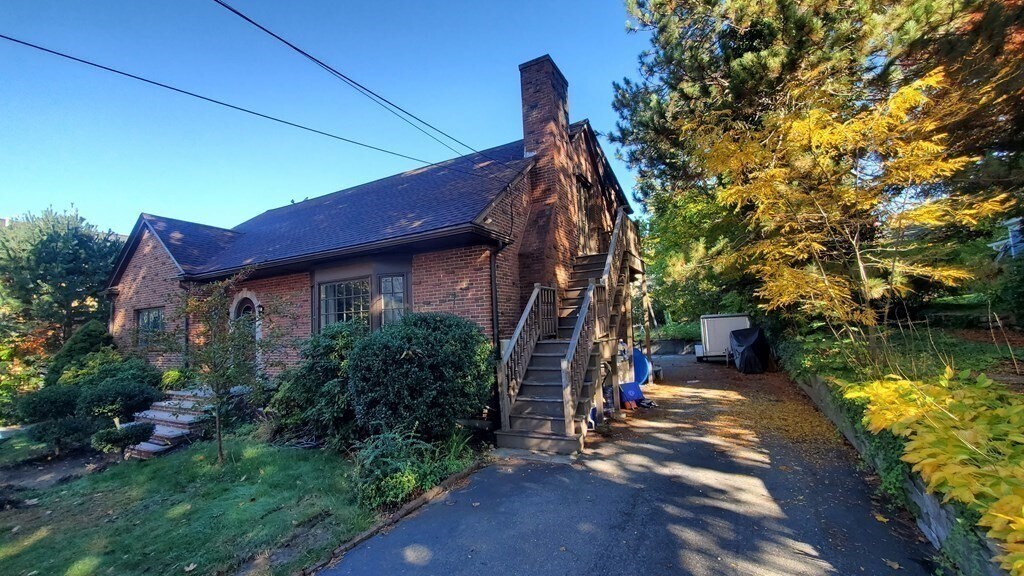 10-12 Webster St Unit 1, Winchester, MA 01890 - Room for Rent in ...