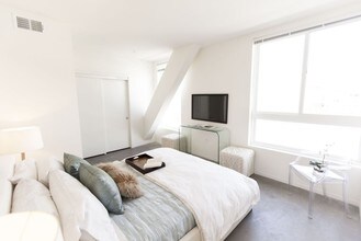 One Santa Fe Rentals - Los Angeles, CA | Apartments.com