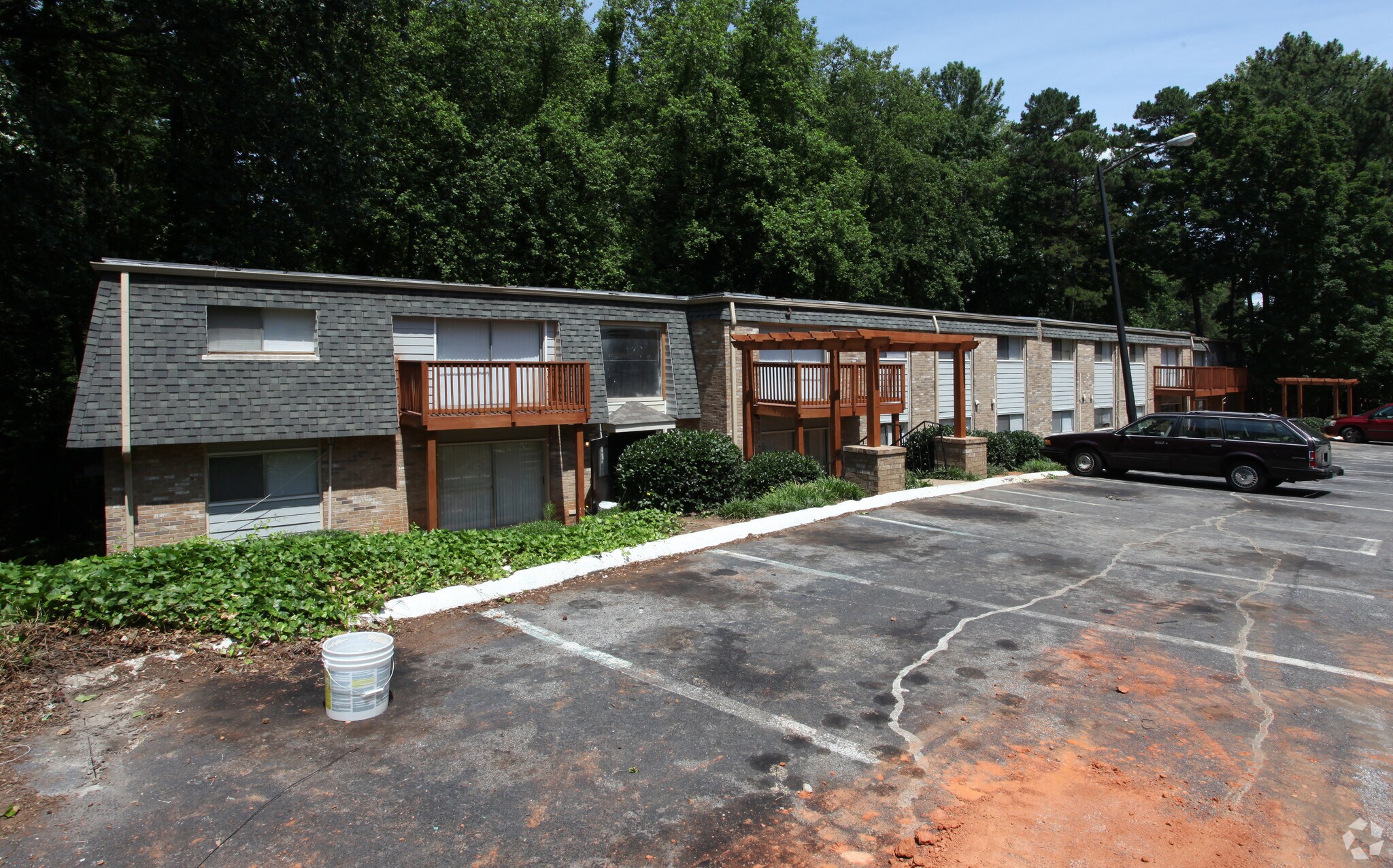 Kensington Manor - 3360 Mountain Dr Decatur, GA 30032 | Apartments.com