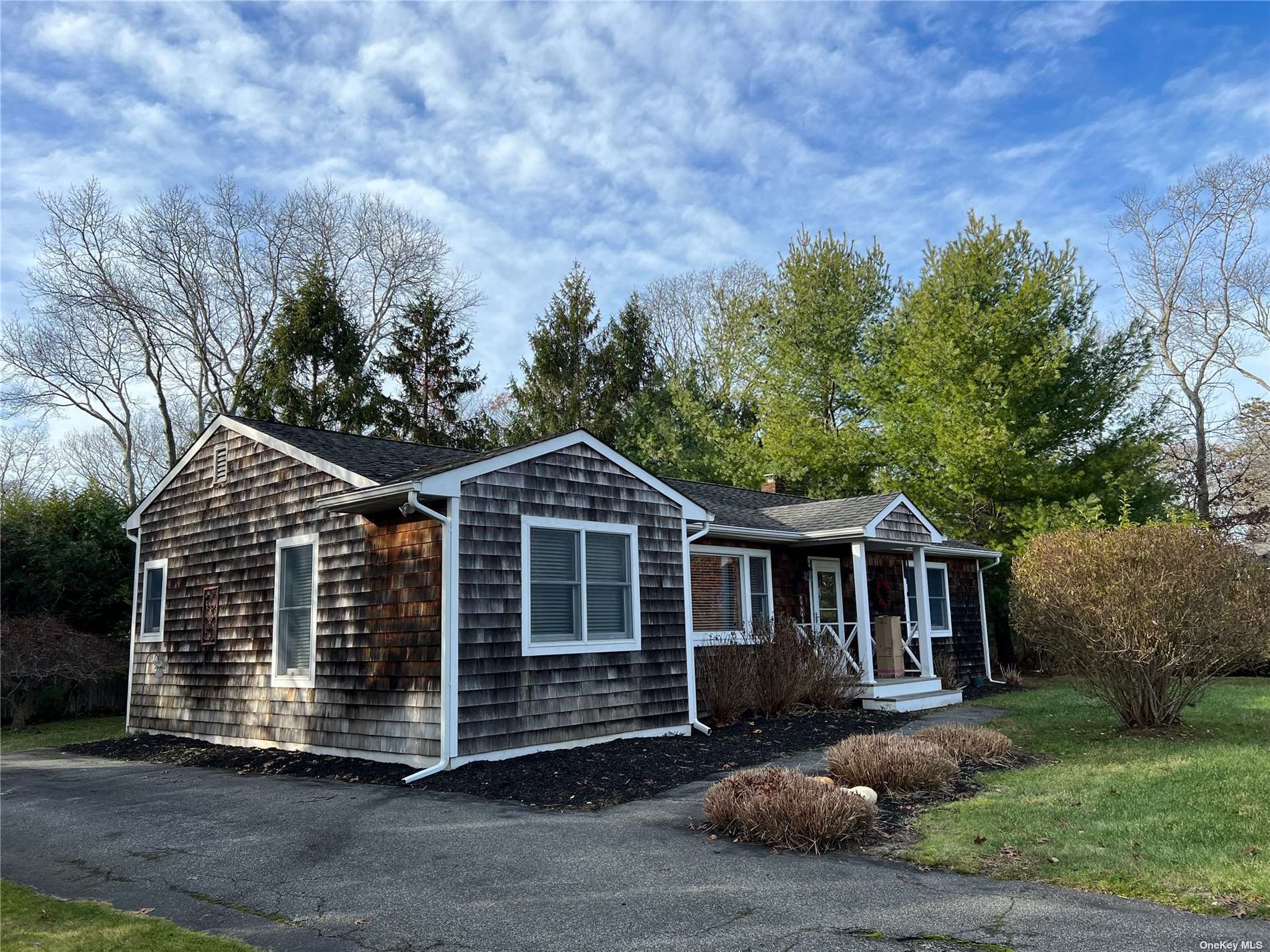 2 Acorn Path, East Quogue, NY 11942 - House Rental in East Quogue, NY ...