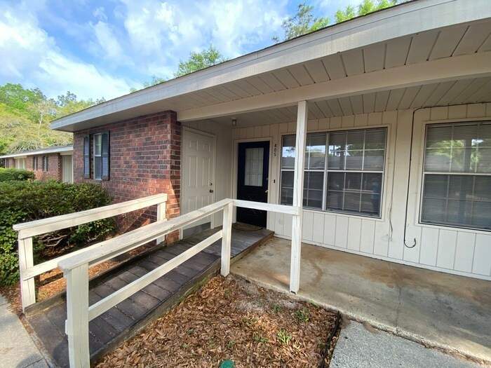 6288 Hamilton Bridge Rd Unit 405, Milton, FL 32570 - Room for Rent in ...