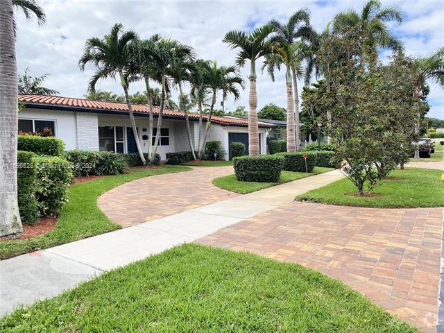 University Manor Apartments for Rent with a Walk-In Closet - Miami, FL - Updated Today ...