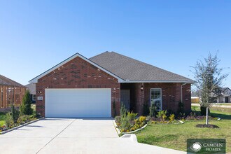 Apartments for Rent with Yard in Kenefick TX